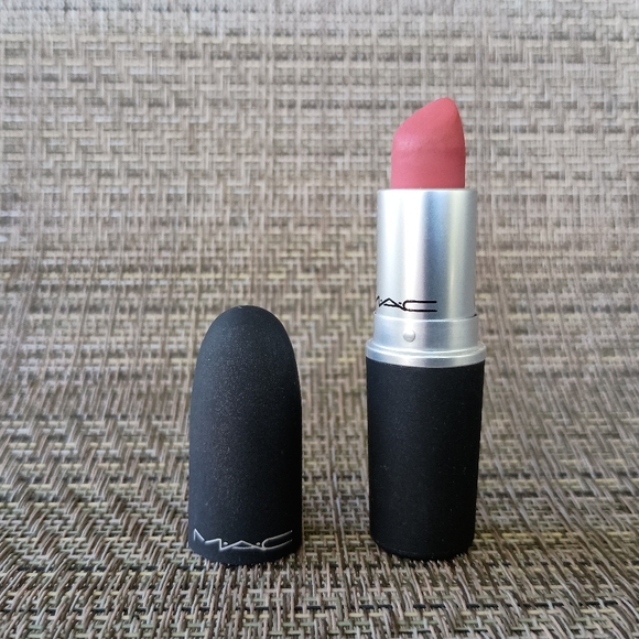 MAC Cosmetics | Makeup | Mac Powder Kiss Lipstick Shade 923 Stay ...